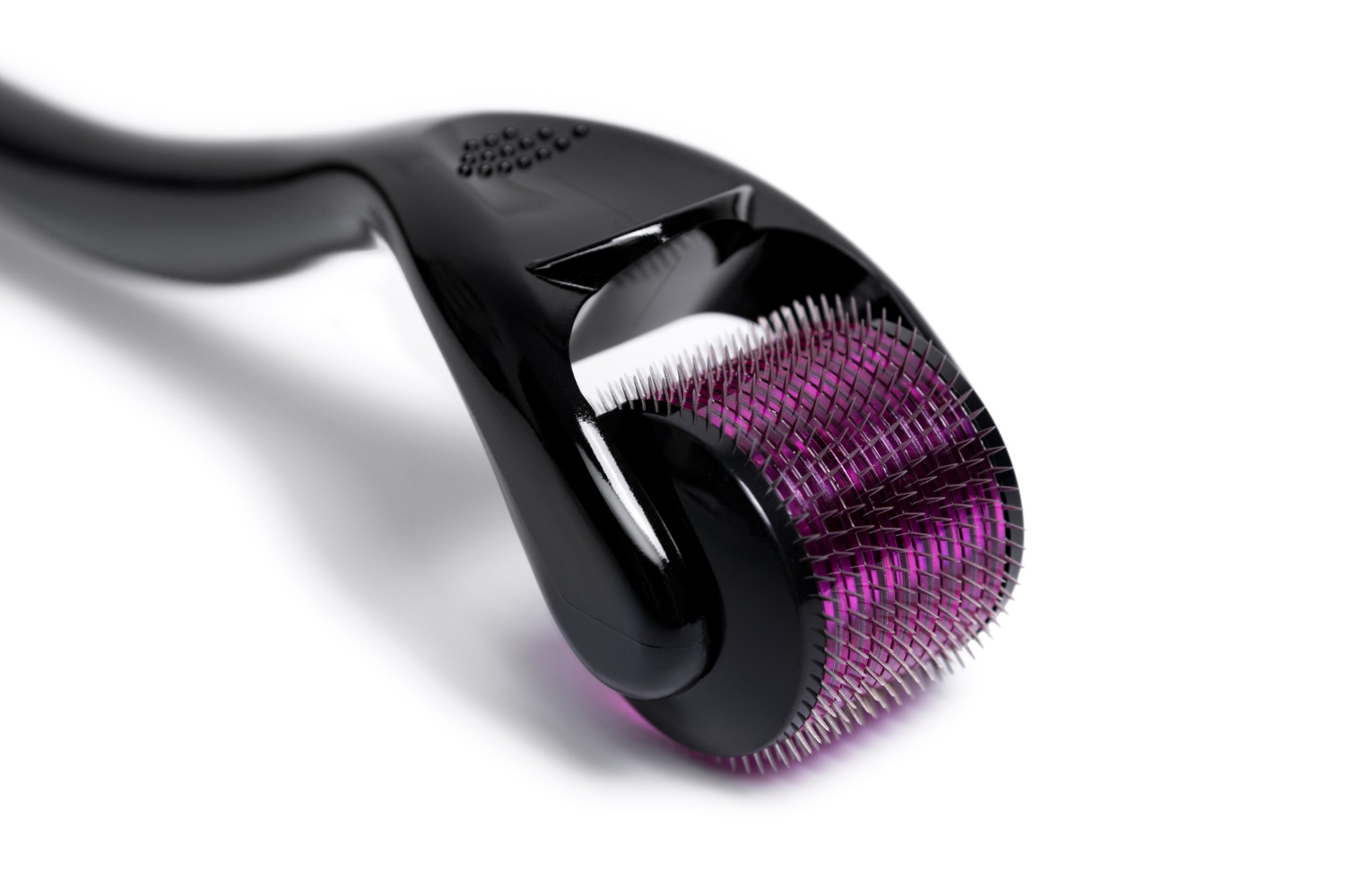 Best Derma Roller Treatment Dubai- Men &Women | Al Biraa Clinic